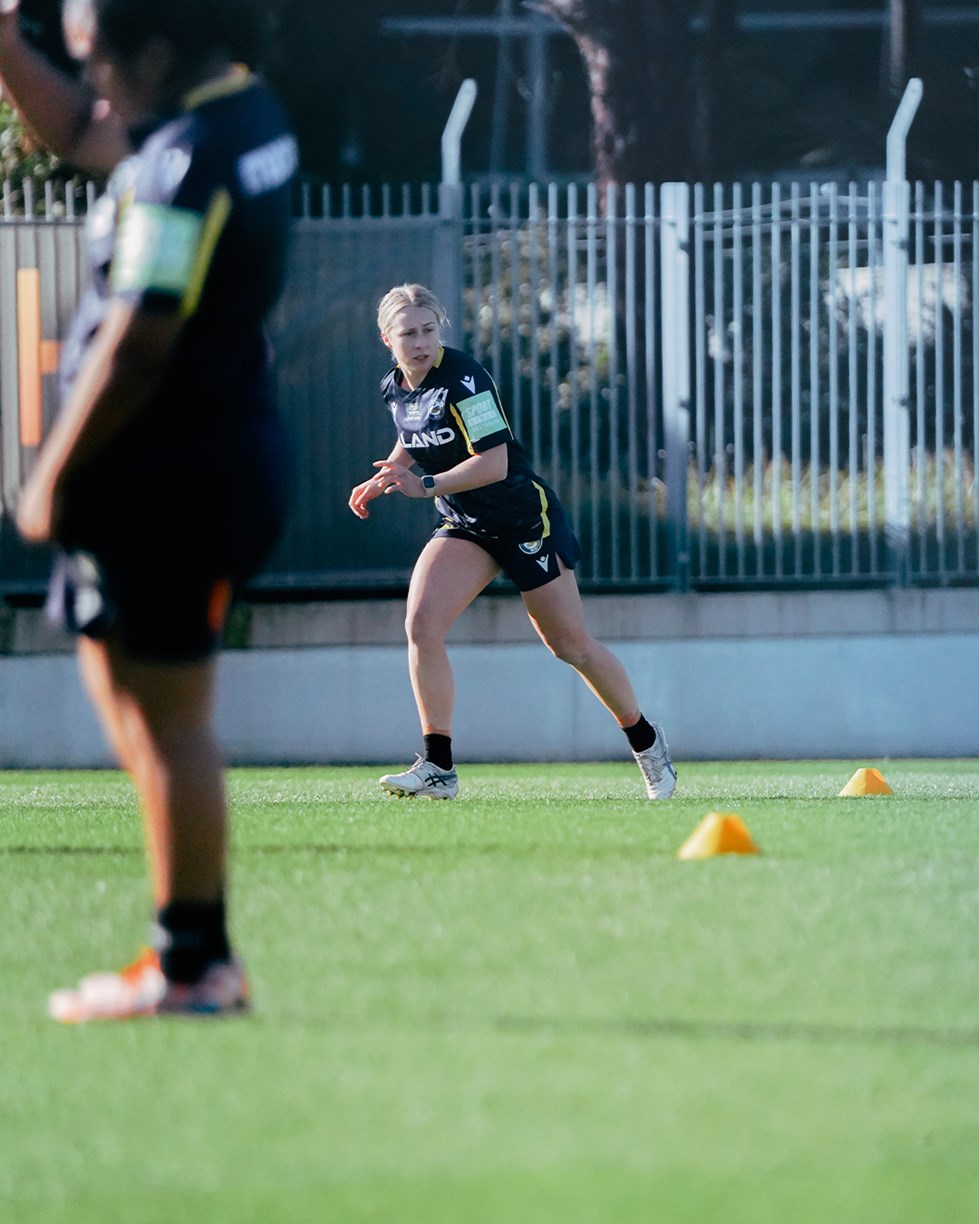 NRLW Training Week One | Eels
