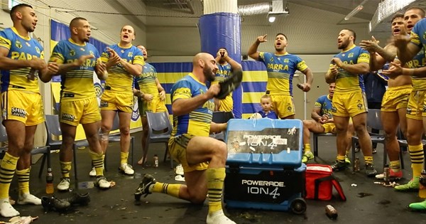 TEAM SONG | Eels celebrate after Rabbitohs victory | Eels