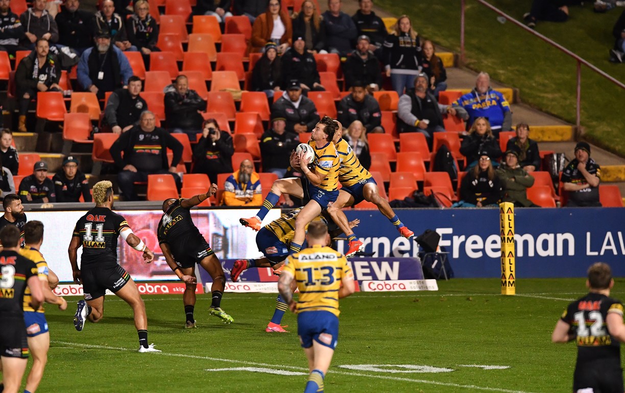 Panthers v Eels in photos | Eels
