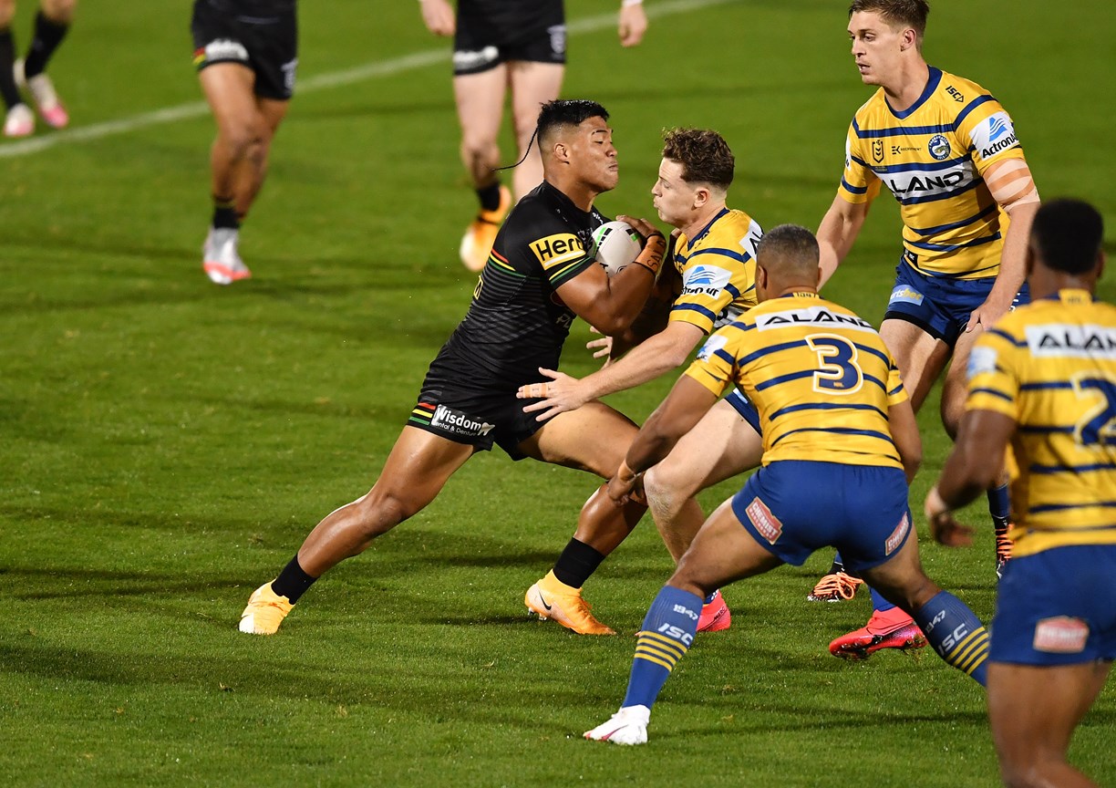 Panthers v Eels in photos | Eels