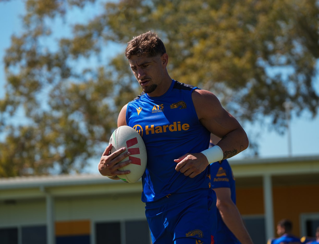 Zac Lomax officially joins Eels | Eels