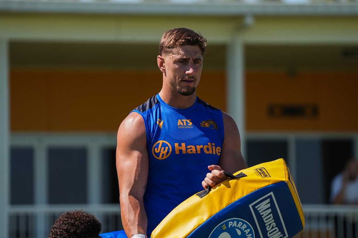 Zac Lomax officially joins Eels | Eels